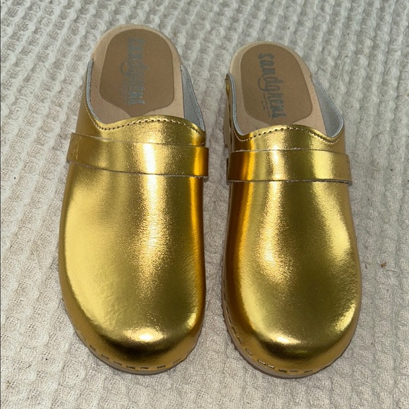 Sandgrens | Shoes | Gold Metallic Sandgrens Clogs | Poshmark